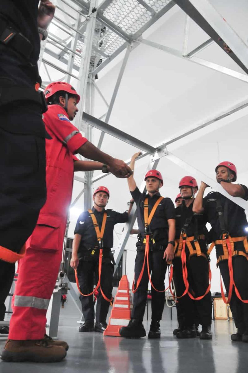 WAH training for PDRM (Polis Diraja Malaysia) - Iratec (M) Sdn Bhd